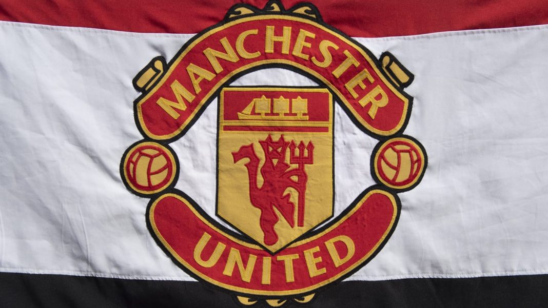 The story behind Manchester United’s badge | The Daily Searchlight