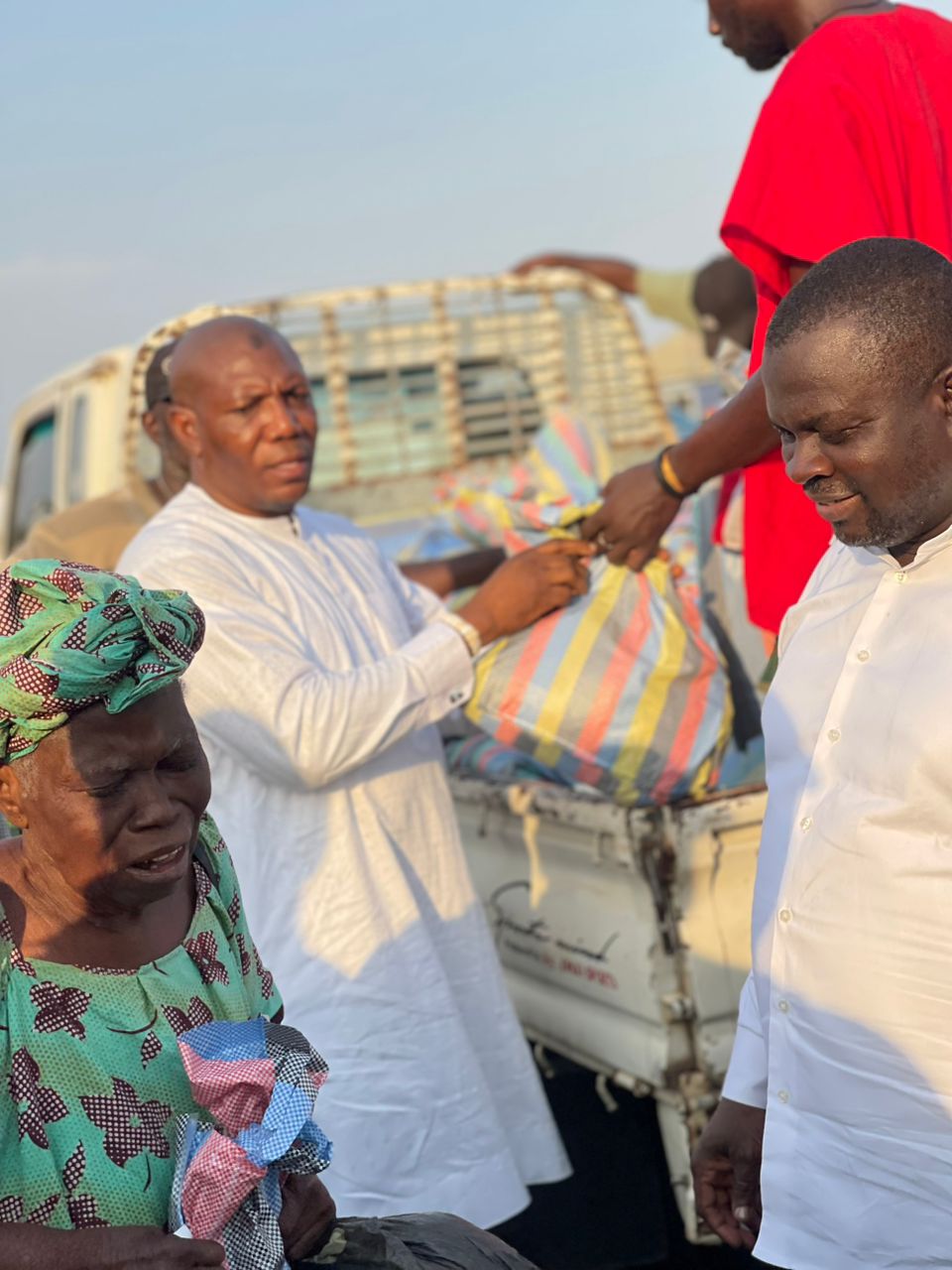 Alajo: GJA prez gives New year package To Over 2,000 Households - The ...